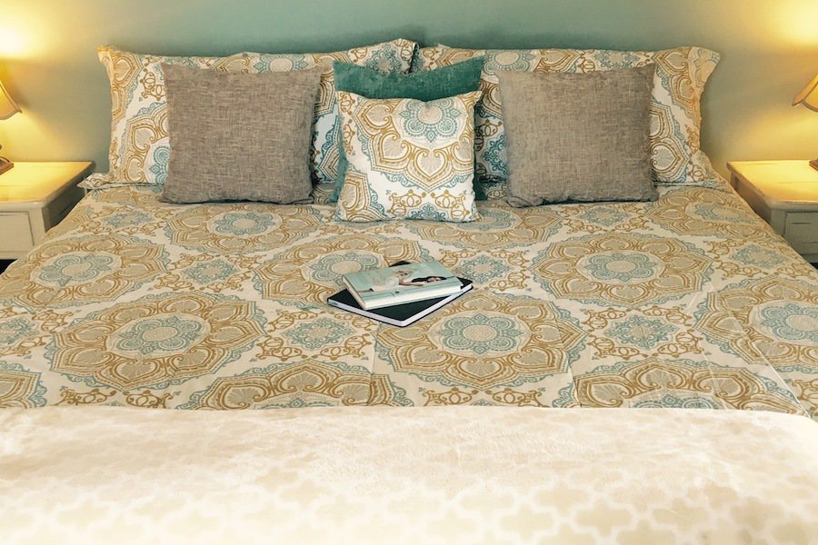 Make Your Bedroom a Peaceful Sanctuary - Urban Mommies