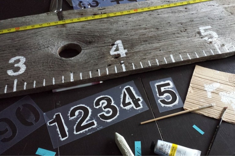 DIY Barn Board Growth Chart - Urban Mommies